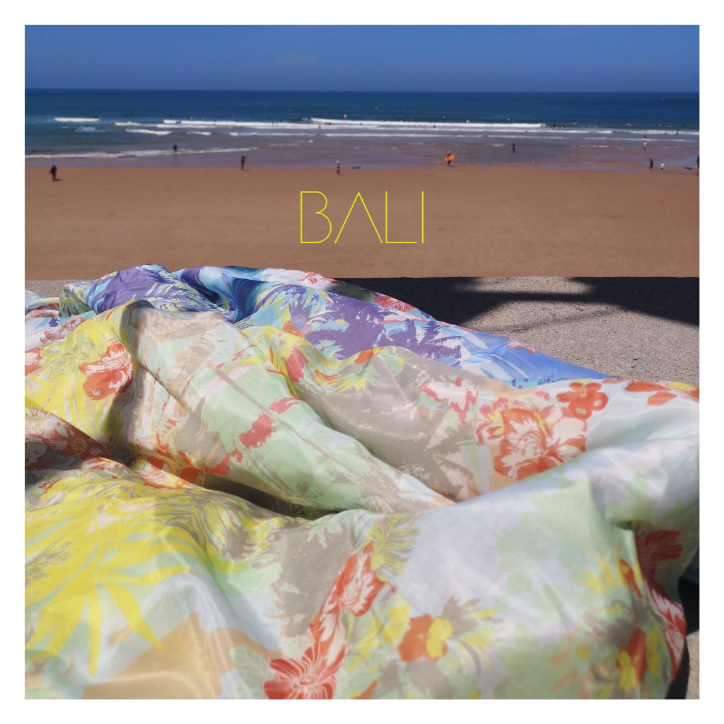 Tissu coton soie motif plage tropicale – Bali – Nuances Fabrics